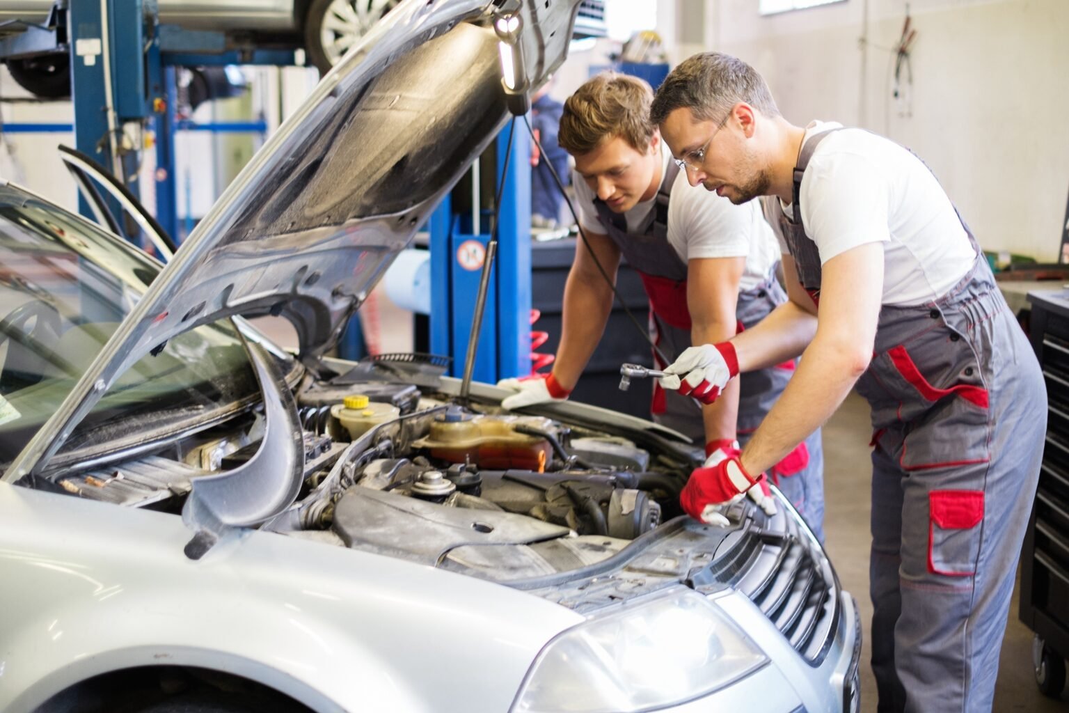 The Many Uses Of Car Repair Manuals For The DIY Mechanic